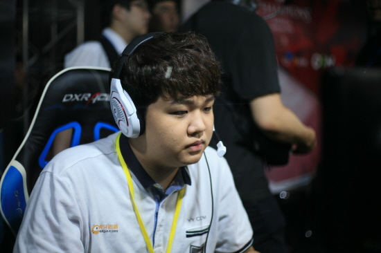 [LCK 섬머 파이널 #2]완전무결한 플레이 선보인 ROX타이거즈, 1세트 승리!