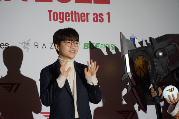 [T1CON] ‘페이커’ 깜짝 피아노 연주에 관객들 ‘황홀’